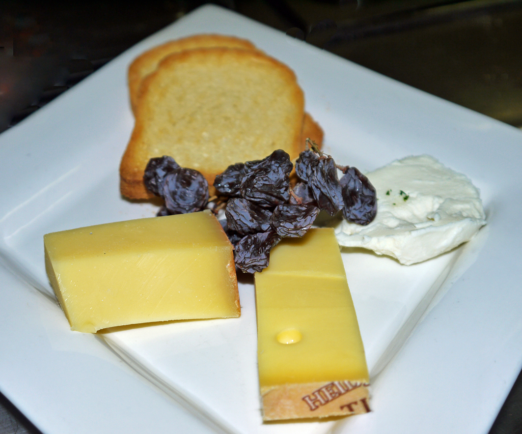 Trio of Tasmanian Cheeses – Wine Matchmaker